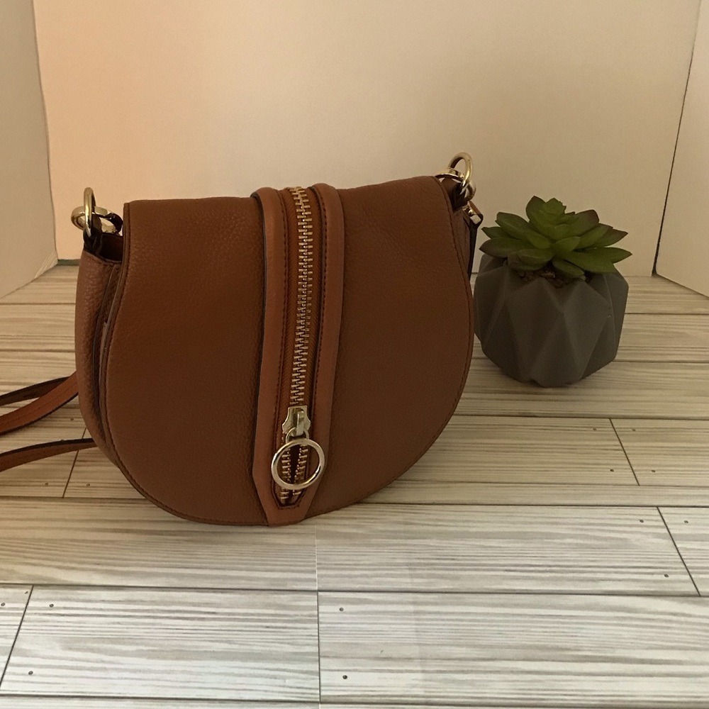 Cute Crossbody Made In Brown Leather - Gem